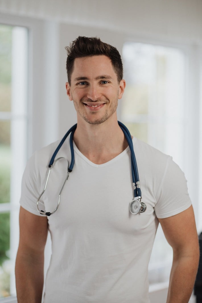 Medfluencer Doc Felix im "Apotheken Umschau"-Interview: "Es ist so geil ...